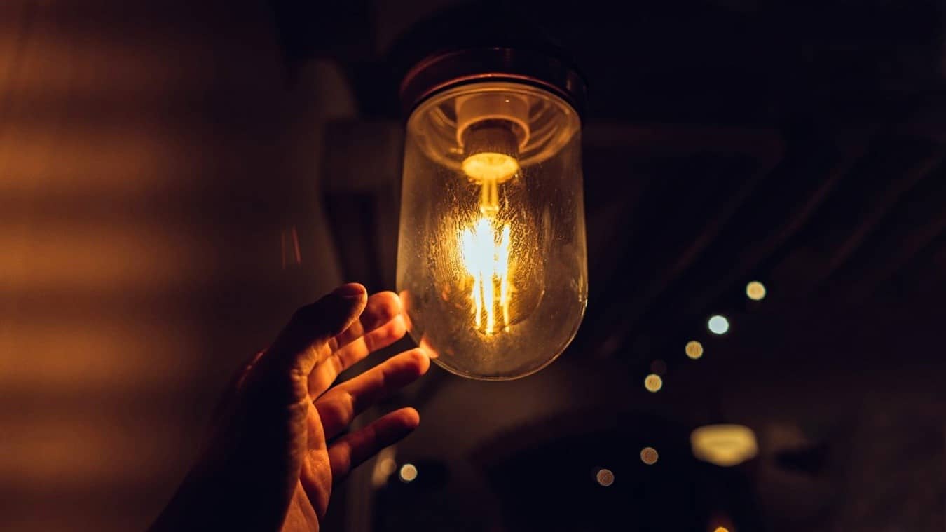 Ecuador anuncia apagón nacional por crisis energética