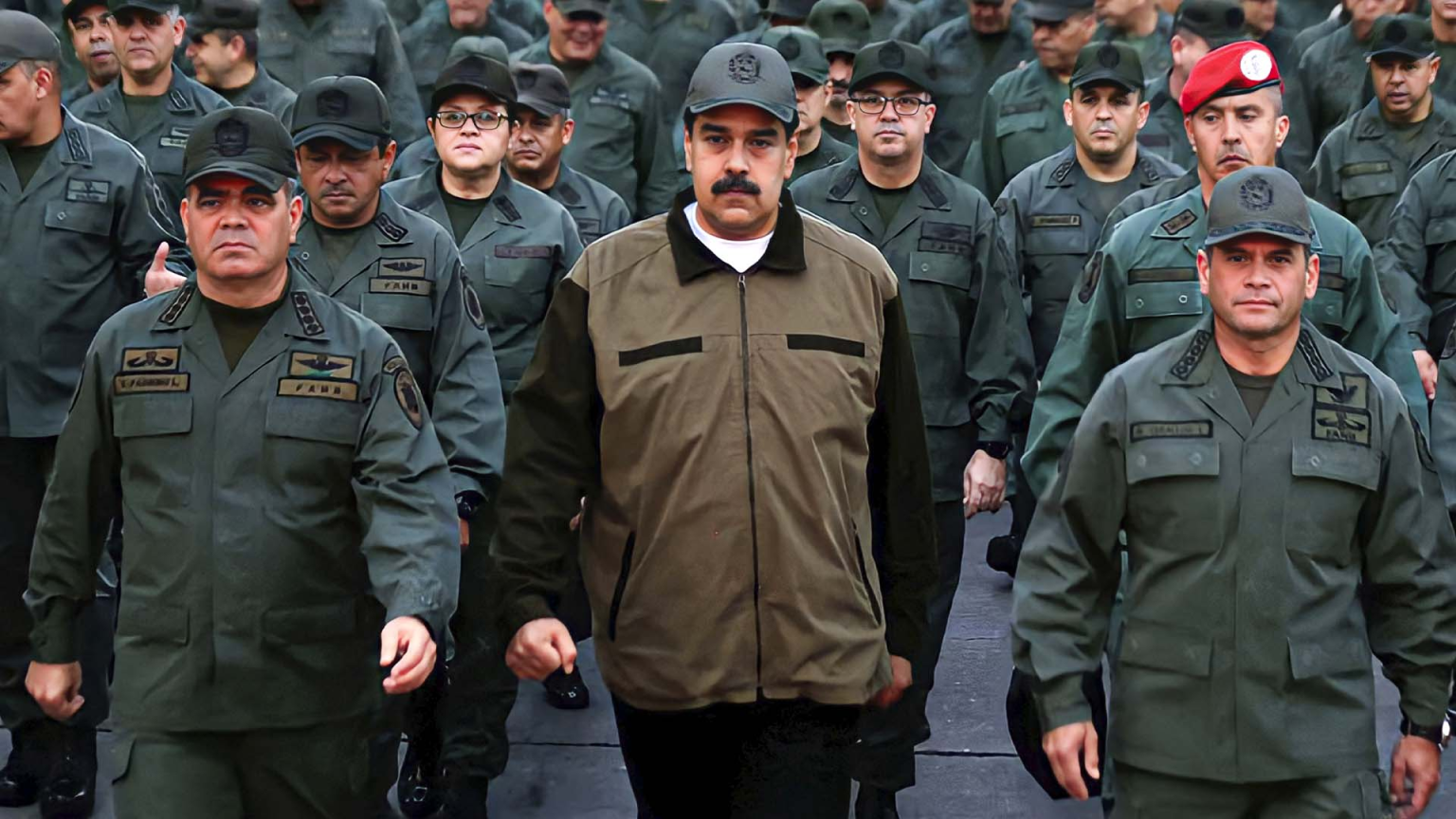 Venezuela destaca su poderío militar frente a amenazas de EEUU